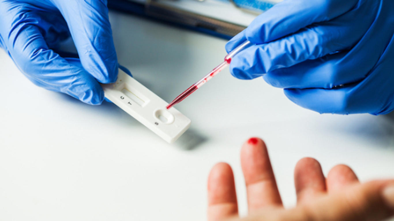 Pourquoi la HAS propose de faire un test sérologique avant la ...