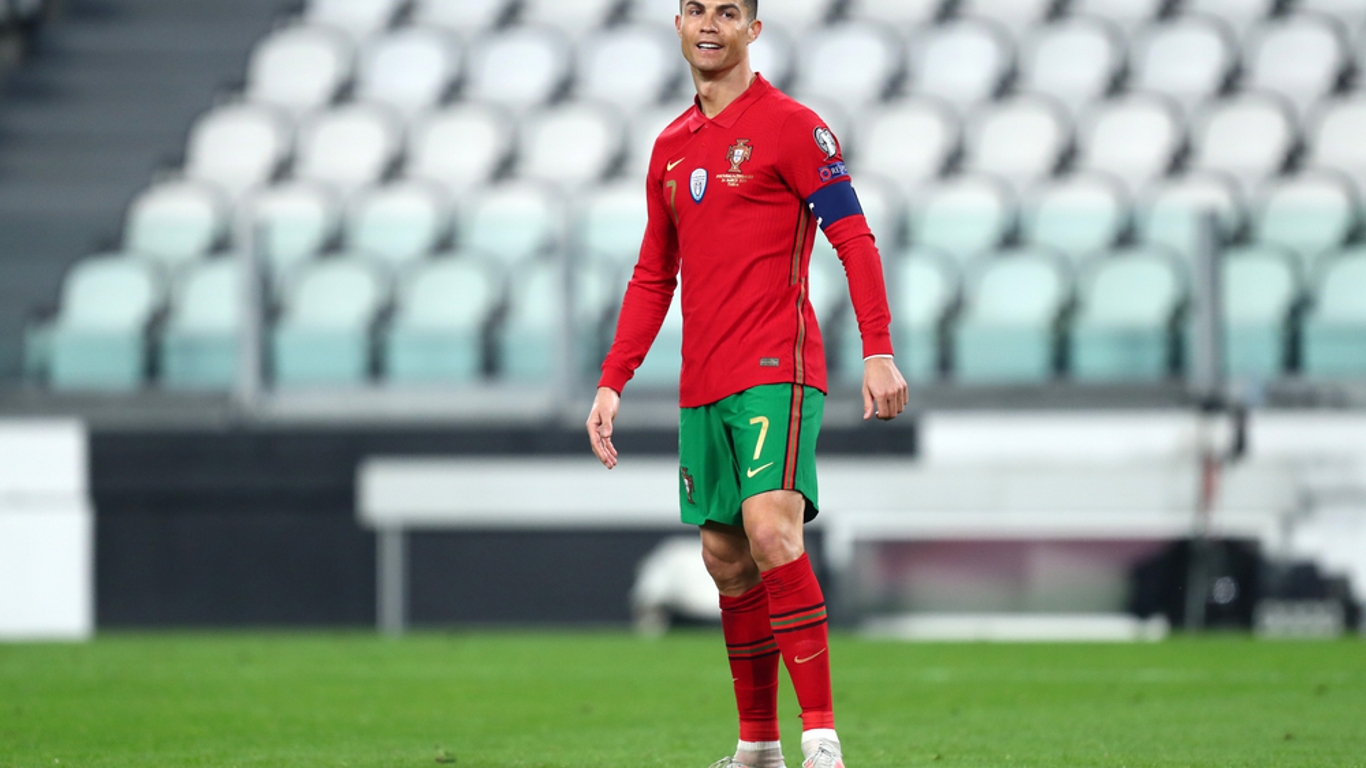 Cristiano Ronaldo ouvre une clinique dédiée au diagnostic et au traitement de la calvitie ...