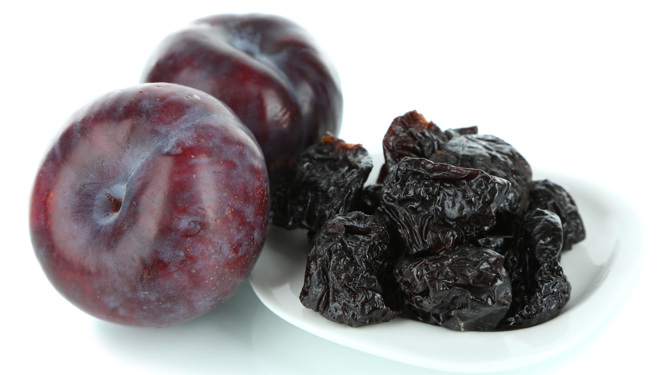 Le pruneau, un remède naturel contre la constipation - AlloDocteurs